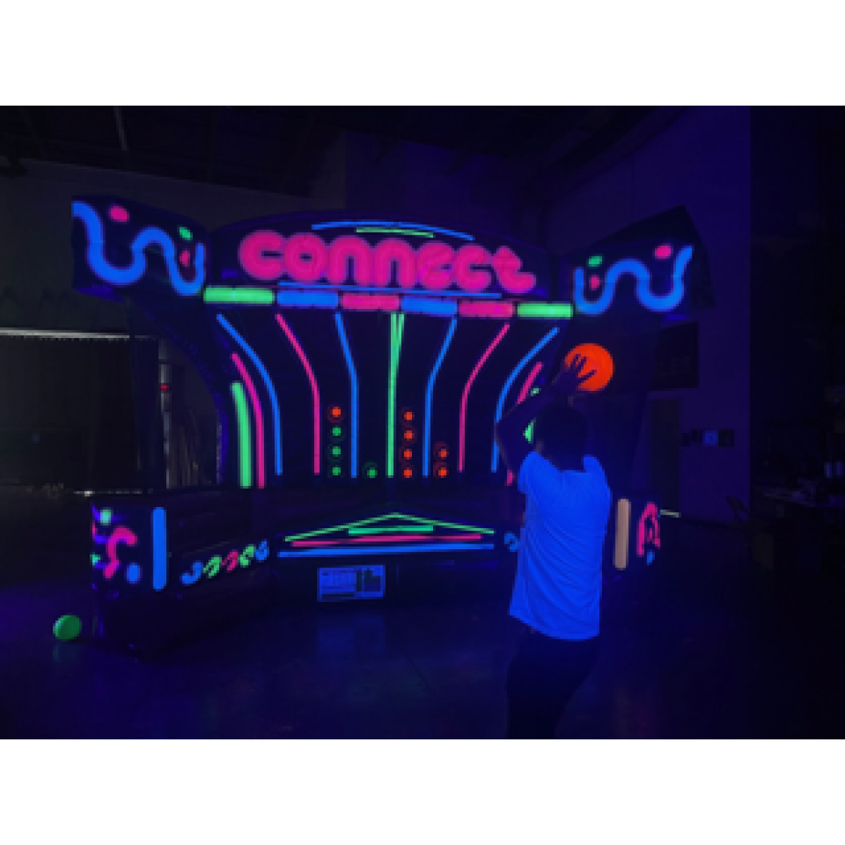 Glow Inflatable Connect 4 - TEXAS ENTERTAINMENT
