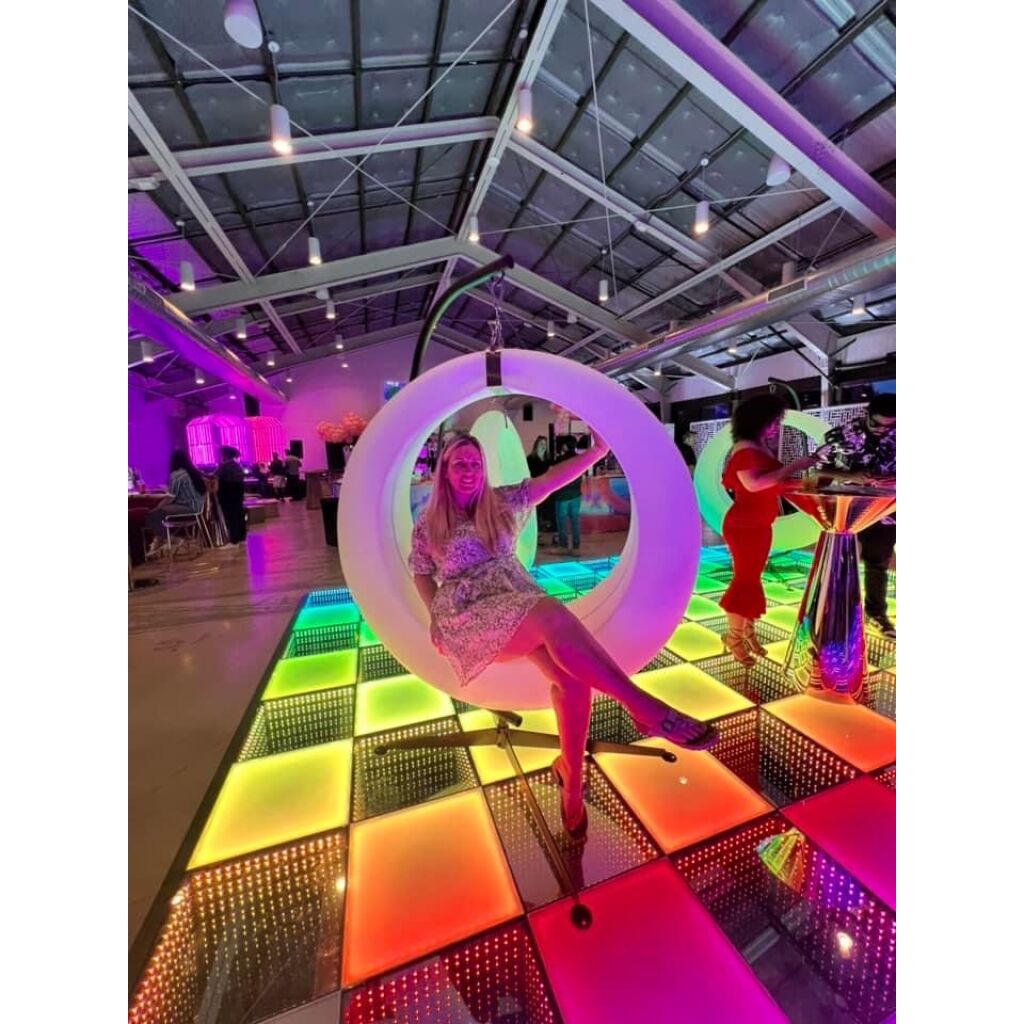 LED Swings - TEXAS ENTERTAINMENT