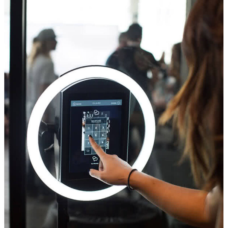 Halo Photo Booth - TEXAS ENTERTAINMENT